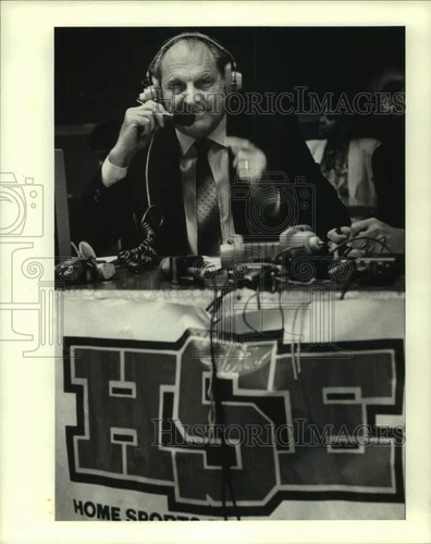 1986 Press Photo Sports commentator Guy V.Lewis. - hcs14455 | eBay