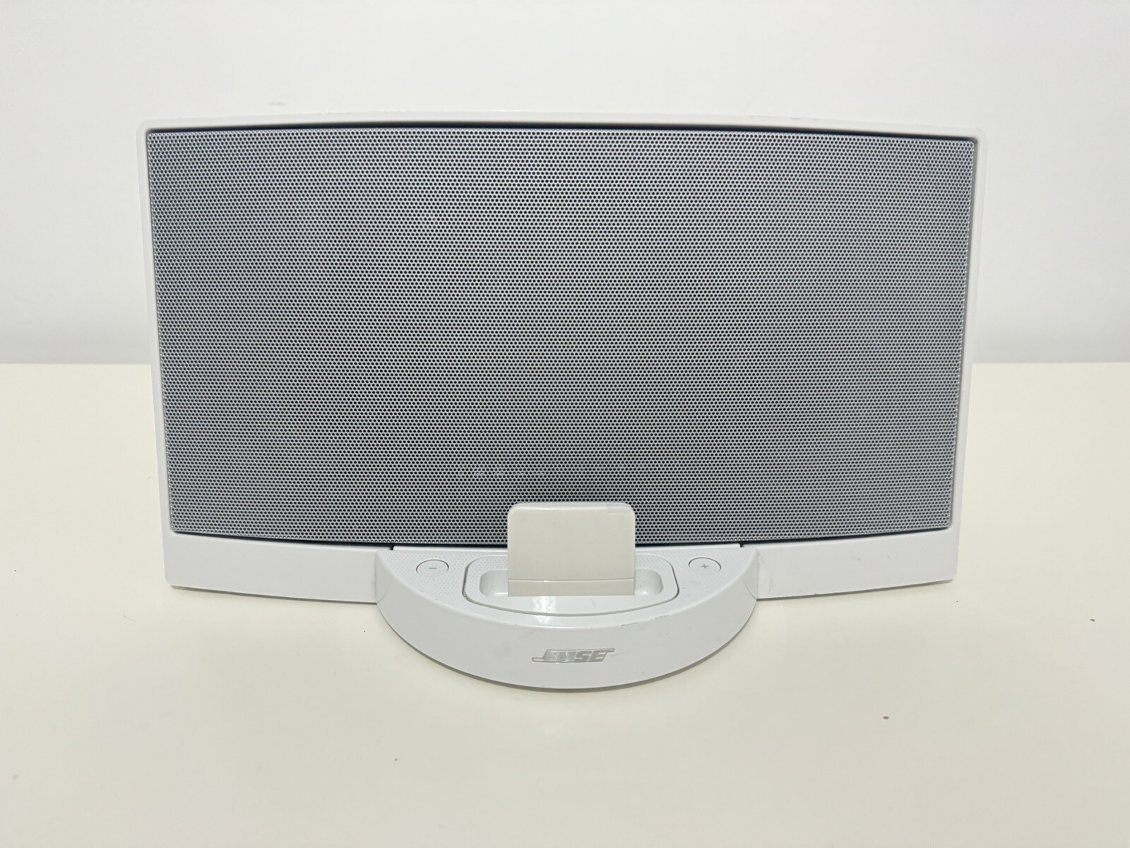 Bose SoundDock 30 Pin iPod Music System-Complete with Remote + PSU ...
