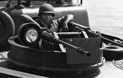 Vietnam War Photos -- River Patrol Boats Gunner | eBay