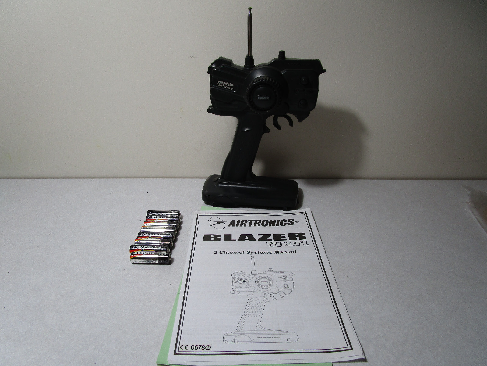 TEAM ASSOCIATED AIRTRONICS BLAZER SPORT 27 MHz TRANSMITTER RADIO LOOK ...