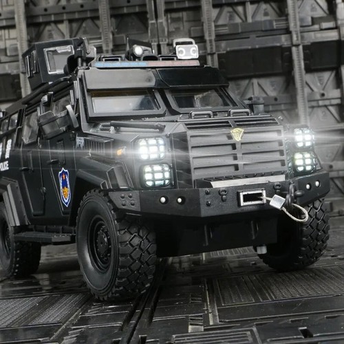 1:24 Ford F550 Sabertooth Armored Modified Diecast Model Kids Toy Xmas ...