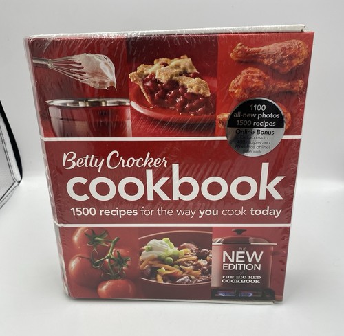 Betty Crocker Cookbook New Edition of the Big Red Cookbook 2011 5 Ring ...