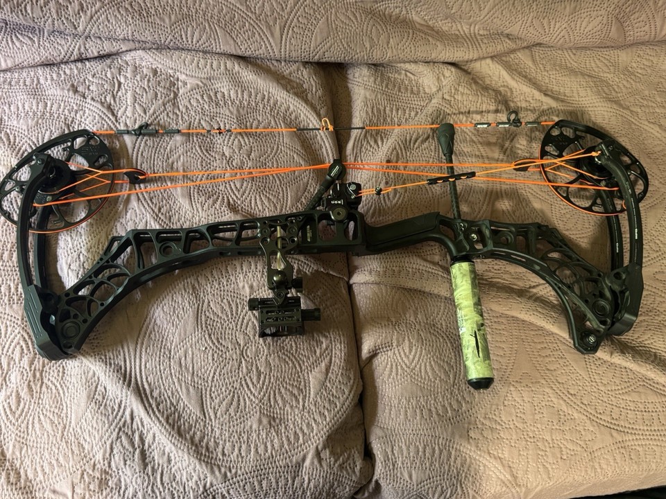 Mathews Phase 4 29 LH BLK compound bow | eBay