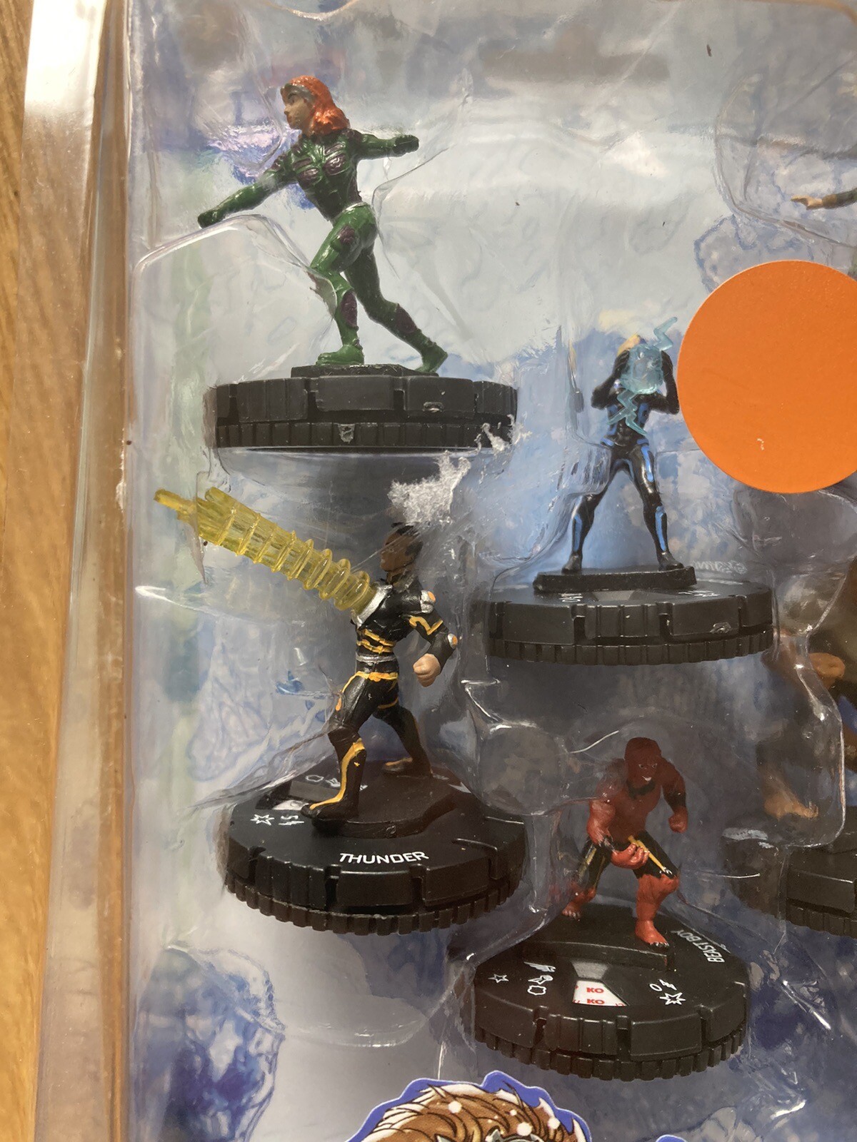 NECA Teen Titans HeroClix Fast Forces Pack -6 Figures + 2 Maps | eBay