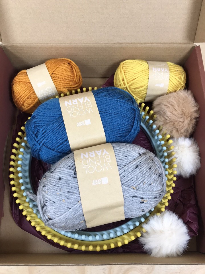 Kiwi Co Maker Crate Loom Knitted Hats Complete New In Open Box | eBay