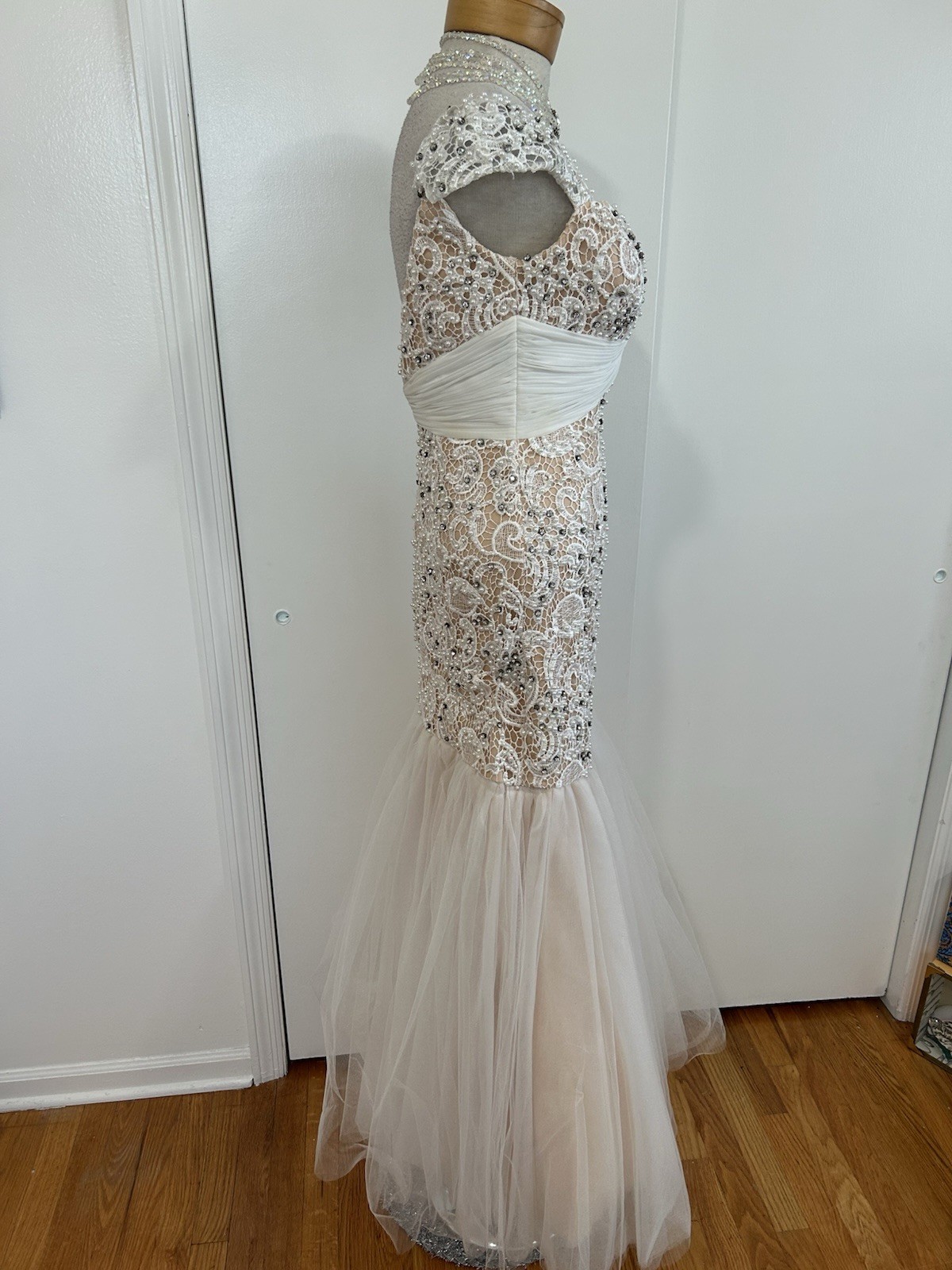 JOVANI WEDDING / FORMAL GOWN MERMAID STYLE CRYSTAL RH… - Gem