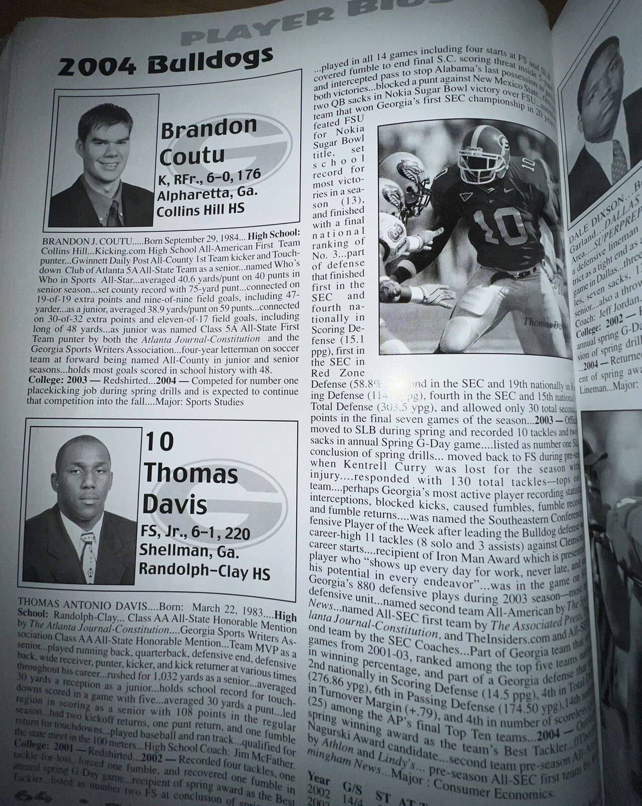 GEORGIA BULLDOGS 2004 Football media guide SIGNED. David Pollack ...