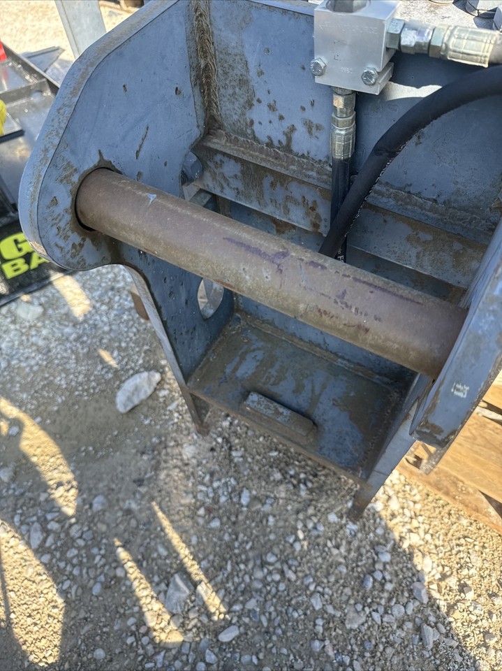 Gehl Telehandler Lift Hydraulic Swivel Fork Carriage Mast Back 60 ...