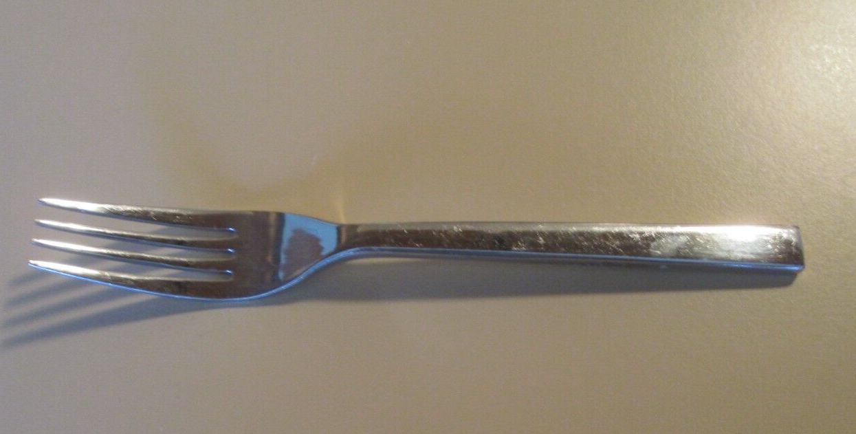 1 Oneida Chef’s Table 8" Dinner Fork | eBay
