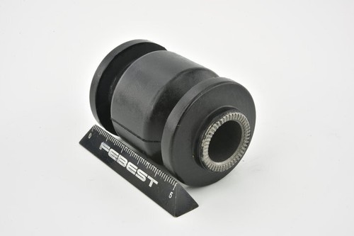 Front Bushing, Front Control Arm For TOYOTA NOAH/VOXY AZR6#,ZRR7#,ZRR80 ...