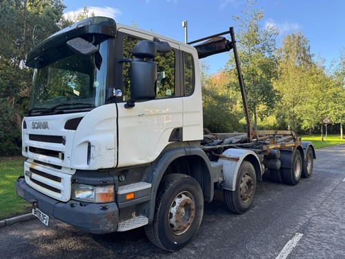 2006 SCANIA P340 8X4 HOOKLOADER 8 SPEED MANUAL PDE ENGINE MOT 26 600KMS ...