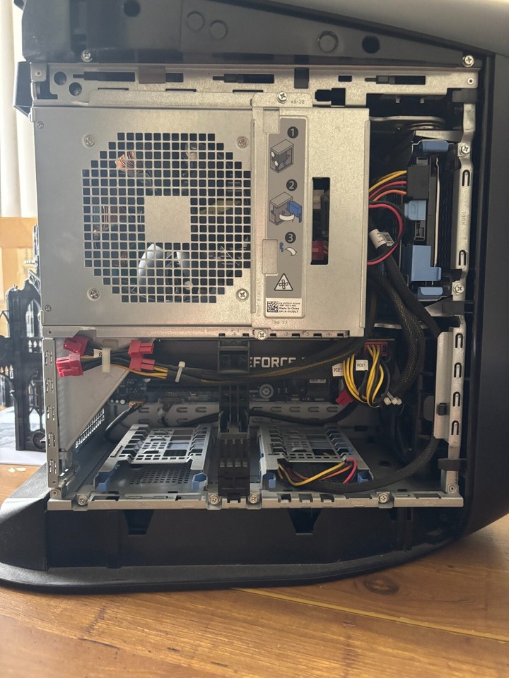 Alienware Aurora R9 2080 Super I7 9700K, 32GB Ram, 1 TB (Very good ...