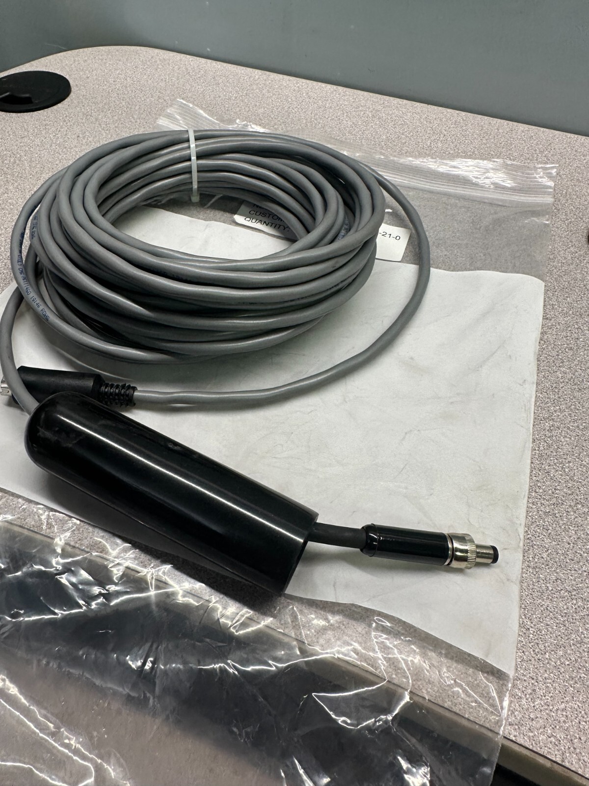 NEUTRONICS C6-02-1000-21-0 CONNECTOR CABLE.3-PIN. BRAND NEW. FREE ...