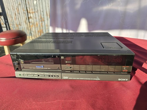 Sony EV-S700E PAL, VIDEO 8 PLAYER / RECORDER, DAV Digital Audio VIDEO ...