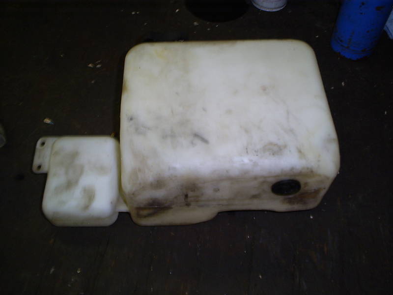 skidoo snowmobile oil tank F2000 chassis | eBay