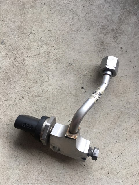 Fuel Rail Pressure Sensor Audi A8 D3 06D906051C Original for sale ...