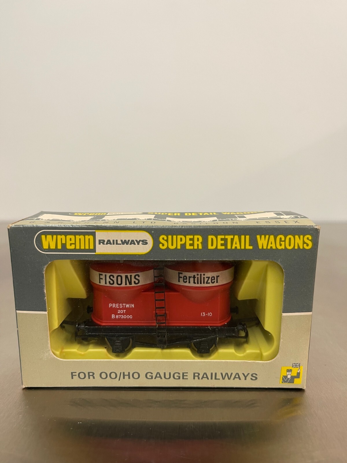 Wrenn Railways W4658 Prestwin Wagon Fisons Fertilizer Boxed for sale ...