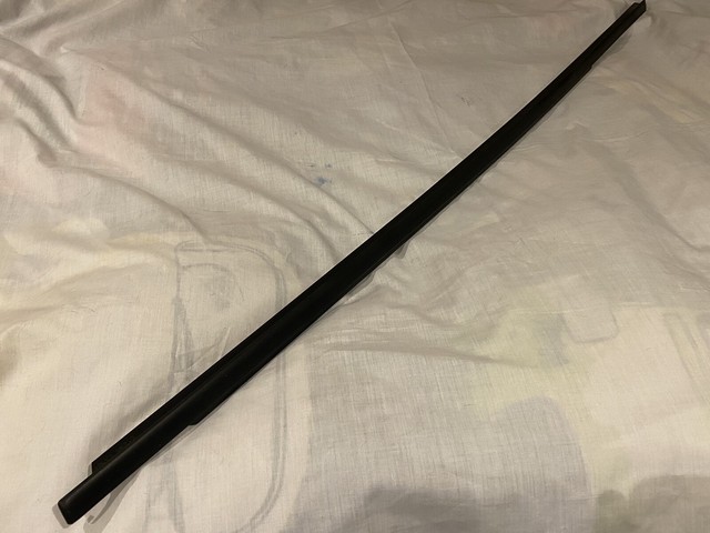 BMW E90 E91 Front Door Outer Channel Cover Left Hand Genuine ...