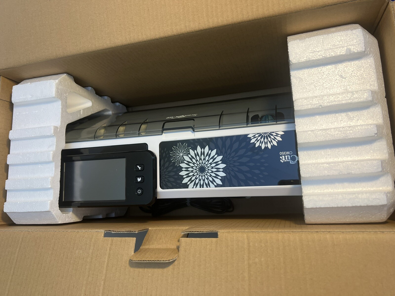 Brother CM350 ScanNCut 2 Wireless Cutting Machine with LCD Display for ...