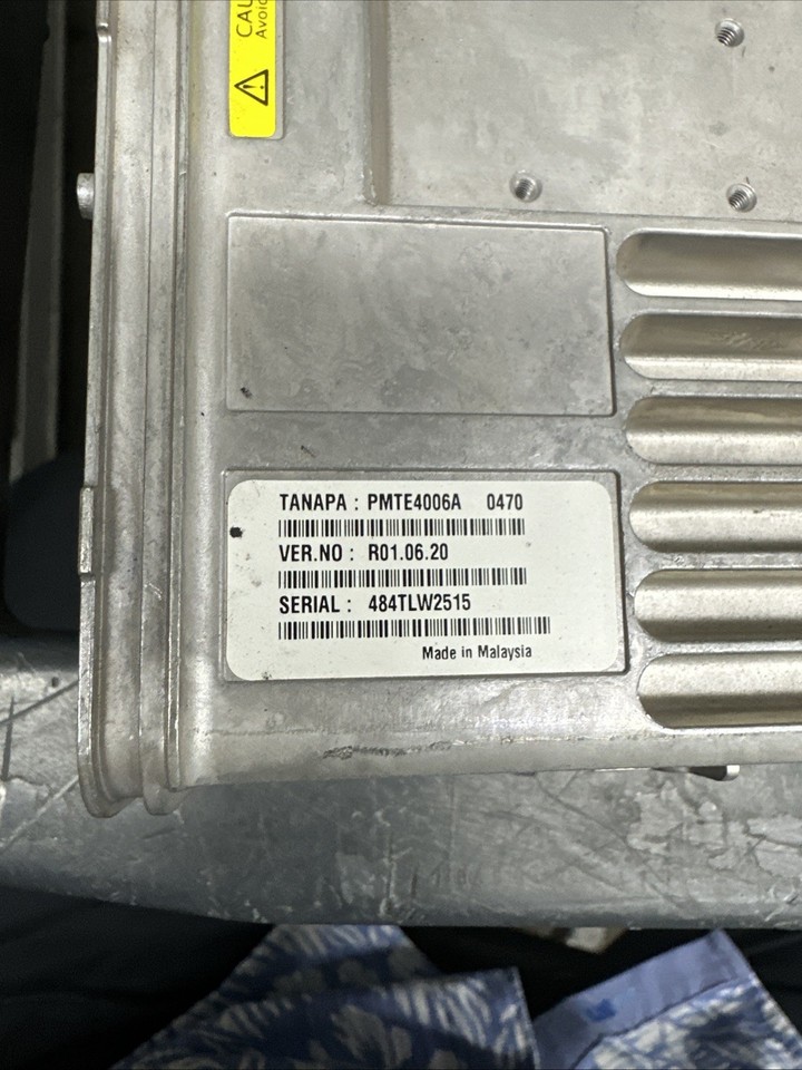 Motorola XPR8300 UHF 450-512Mhz 40W Repeater Receiver And Transmitter ...