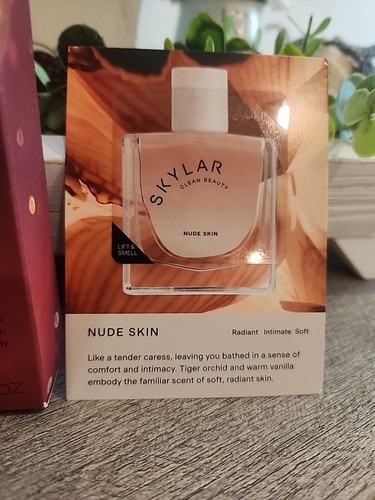 SKYLAR Clean Perfume HEARTSTRINGS Rollerball Travel Fragrance .33 fl oz ...