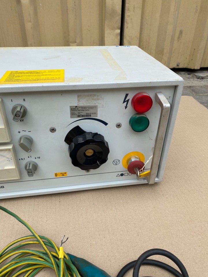 BAUR PGK 110 HB-990924003/88090405H -110V/220V , 110 KVDC/78 KVAC HV ...