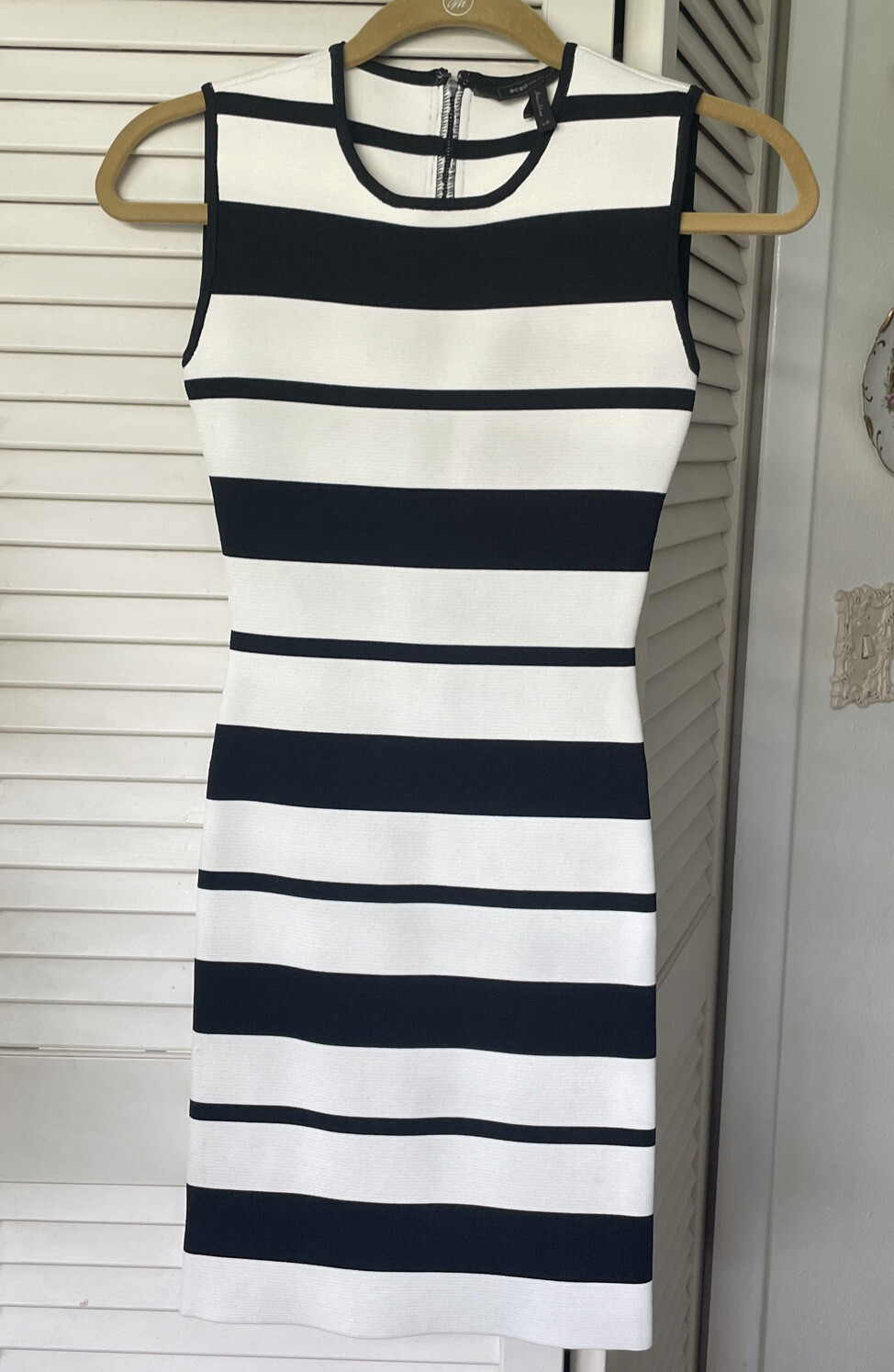 BCBGMaxAzria Kailee White Black Stripes Bodycon Mini Dress Size XS Orig ...