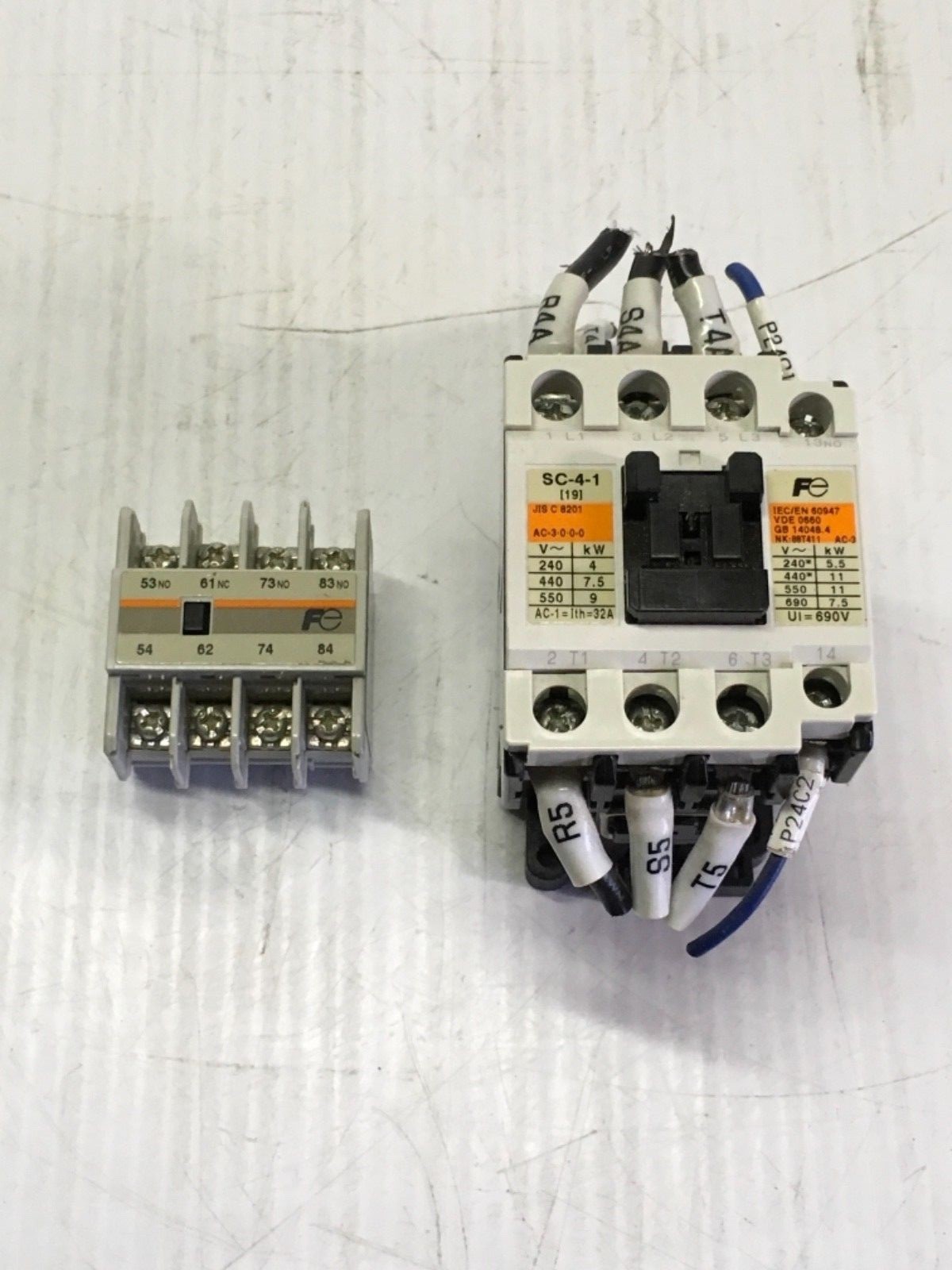 FUJI SC-4-1 CONTACTOR FUJI COIL DRIVE UNIT SZ-03/CD2-24 FUJI AUX BLOCK ...