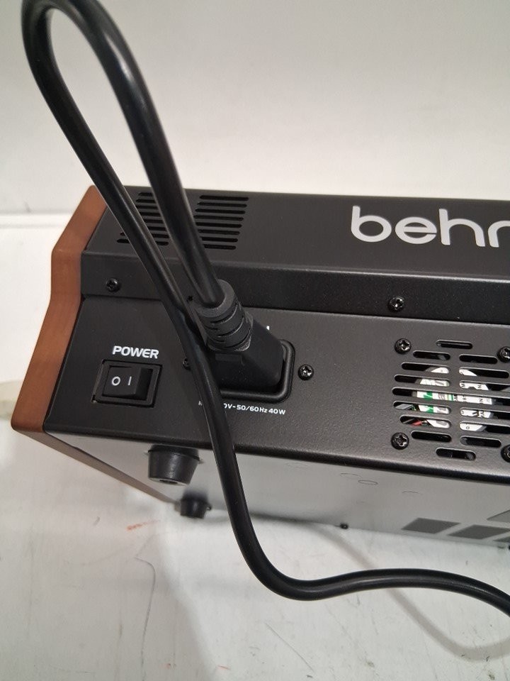 Behringer UB-Xa D 16-voice Multi-timbral Polyphonic Desktop Analog Synthesizer | eBay