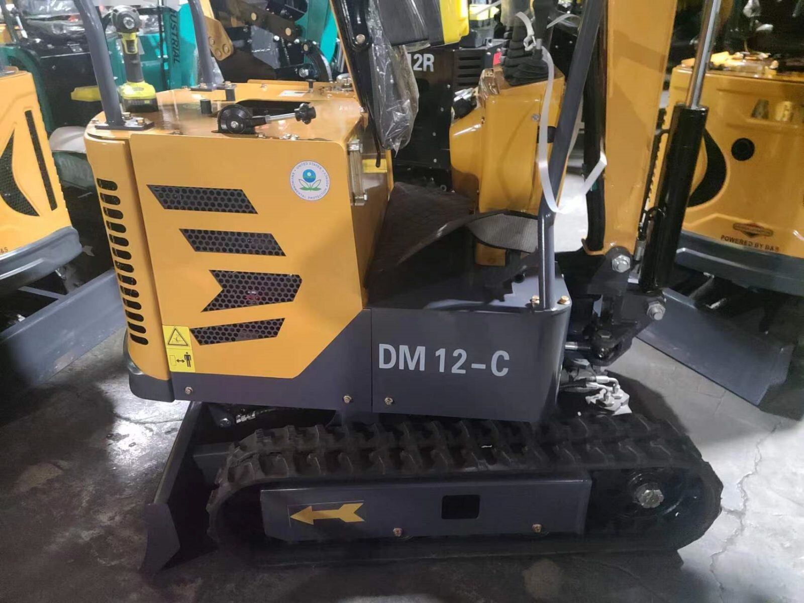 AGT DM12-C Mini Excavator 1Ton Digger 13.5HP Engine Tracked Crawler B&S ...
