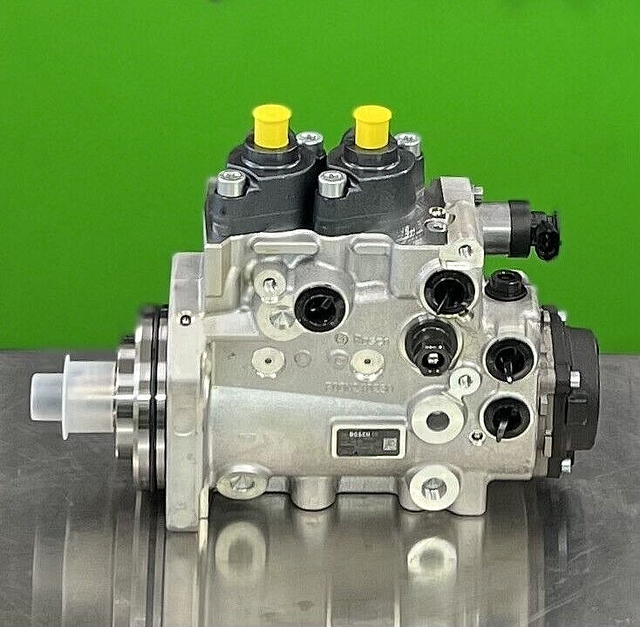 Bosch Injection Pump 0445020195 for IVECO Stralis Trakker Holland T9 ...