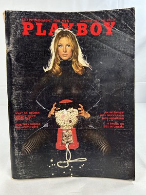 Playboy Magazine November 1972 Cover: Pamela Rawlings Playmate: Lenna ...