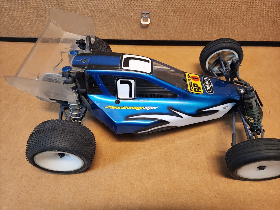 Team Associated RC10B4 Factory Team Competition 2wd Buggy Vintage RC10 ...