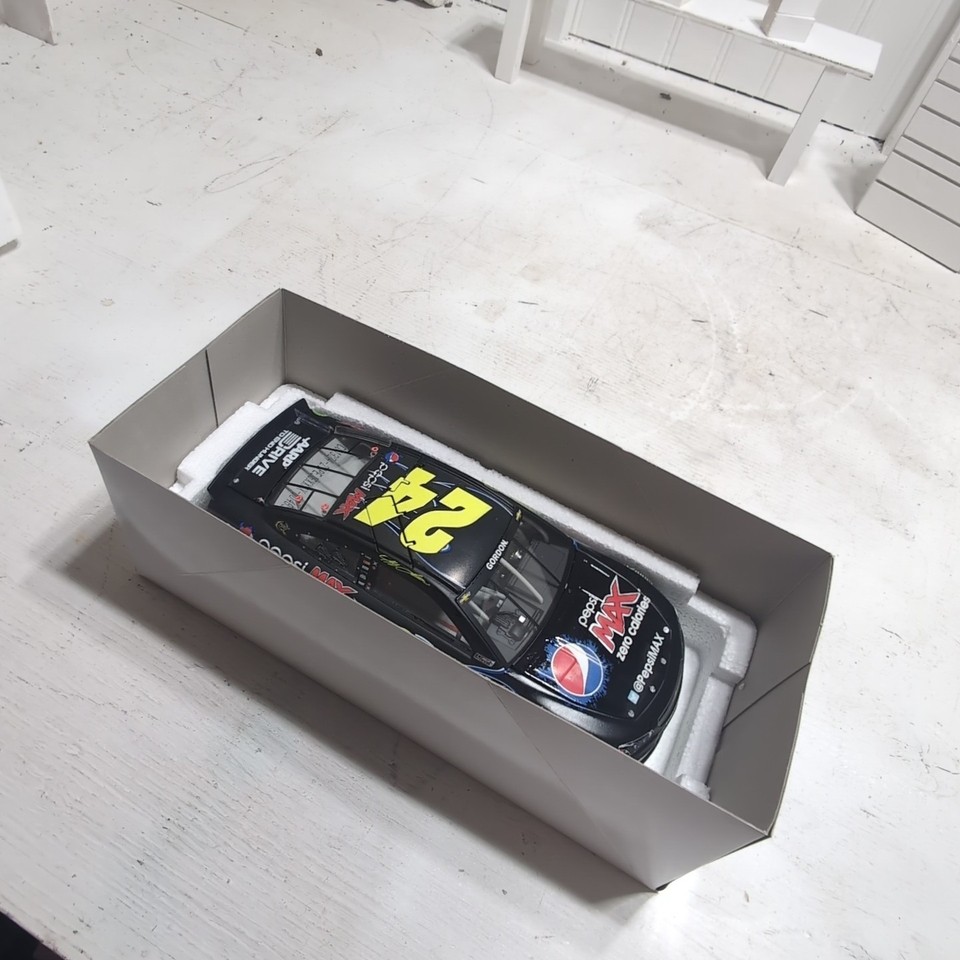 Lionel Jeff Gordon #24 Pepsi Max 2014 Chevy SS 1:24 Scale | eBay