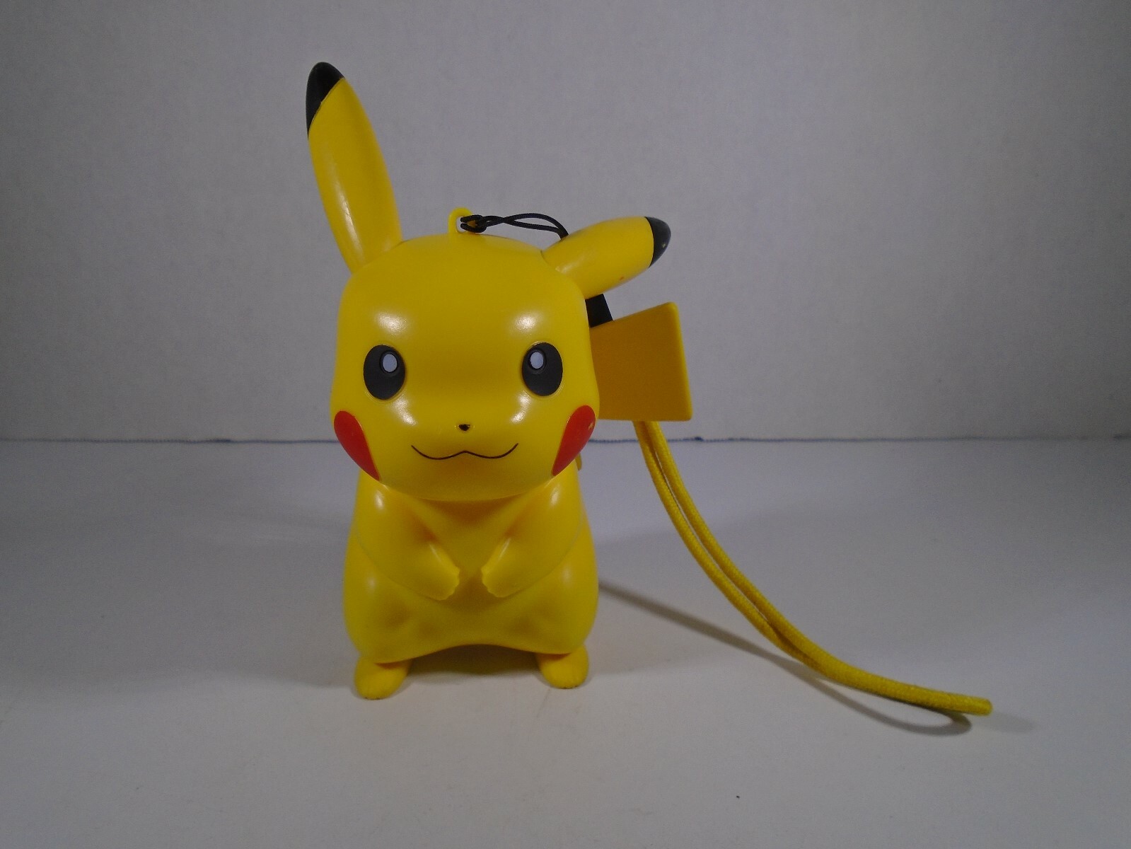 THINKGEEK--POKEMON--PIKACHU PORTABLE USB CHARGER (LOOK) | eBay