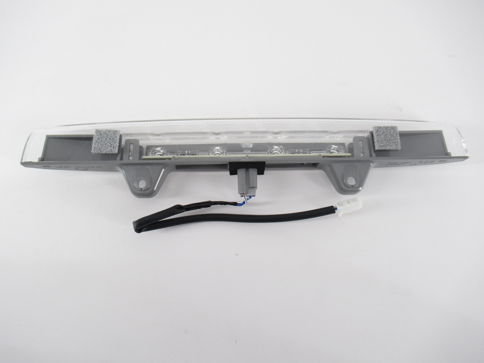 Toyota Genuine OEM 81006-47030 Lamp Set Stop CTR 8100647030 for sale ...