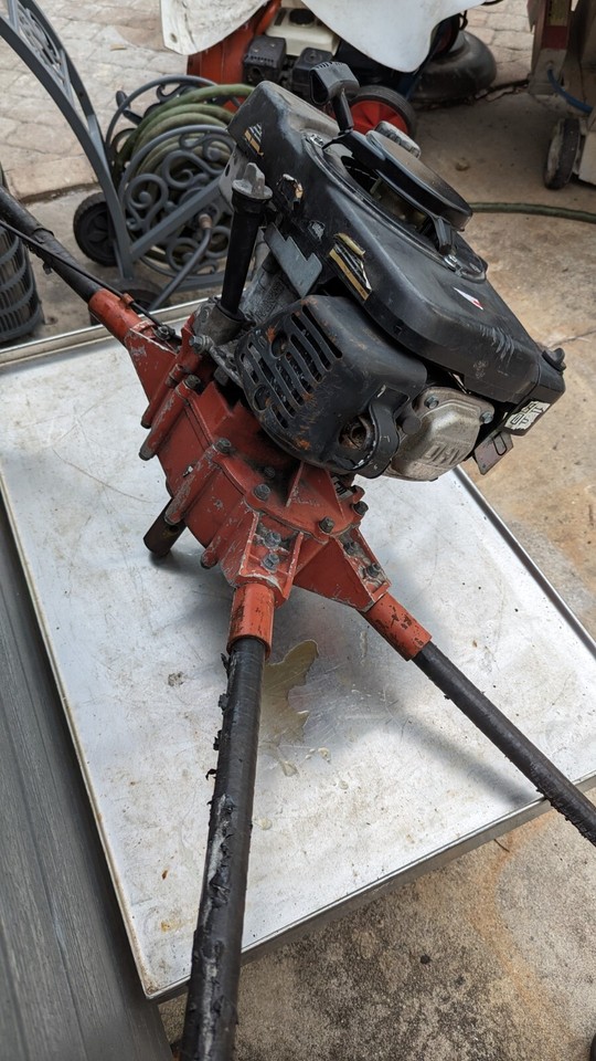 General Auger 2 man Post Hole Digger M330H Honda GX140 Engine Earth ...