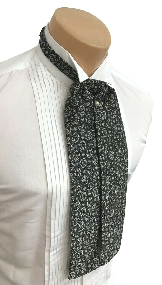 Victorian Cravat With Pin