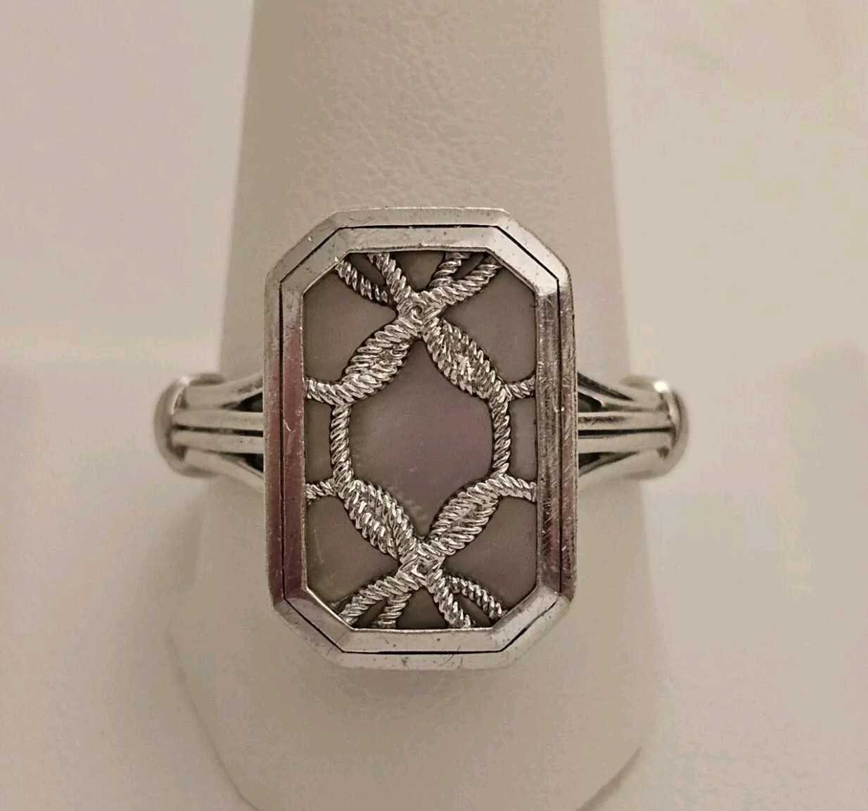 Judith Ripka 925 Sterling Mother of Pearl Ring Size 1… - Gem