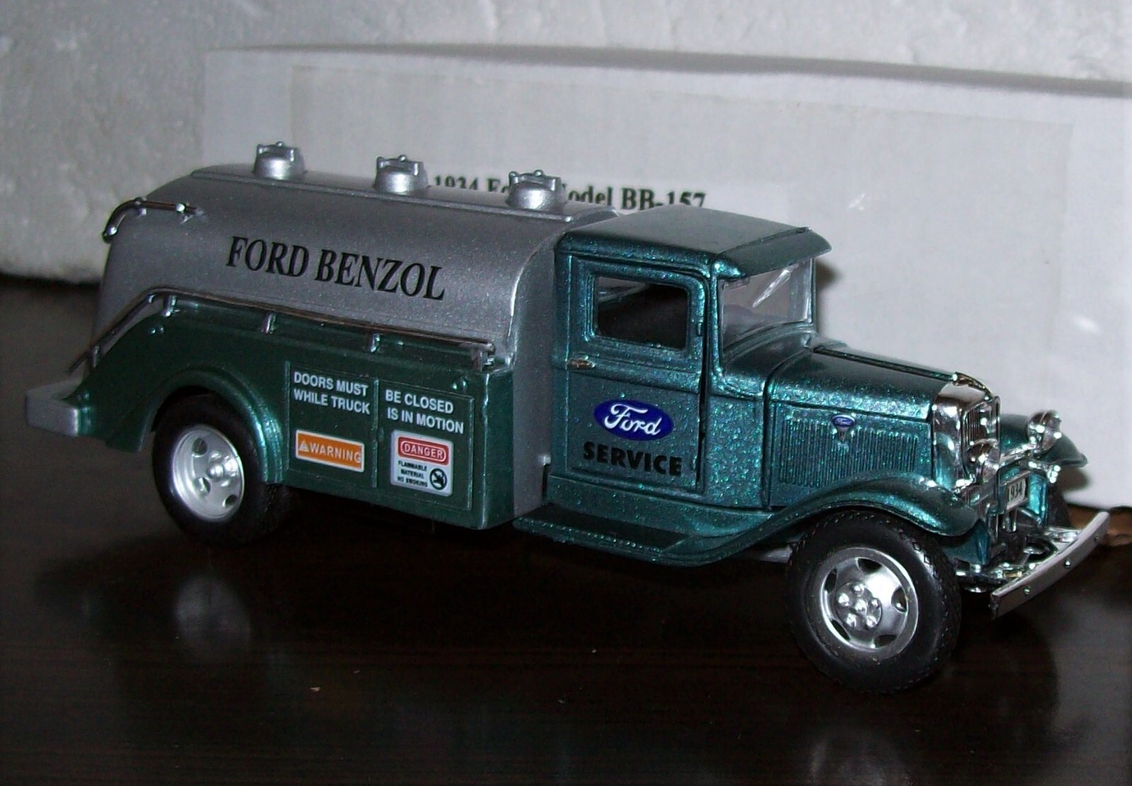 1:43 1934 Ford BenZol Tanker Truck Model BB 157 Green & Silver | eBay