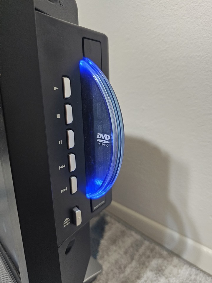 VTG TV/DVD Player/Monitor Combo TruTech PVS21175S1 - 17" LCD NO REMOTE ...