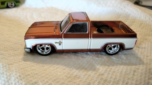Hot Wheels (Custom) '83 Chevy Silverado "Slammed" *Spectraflame Root ...