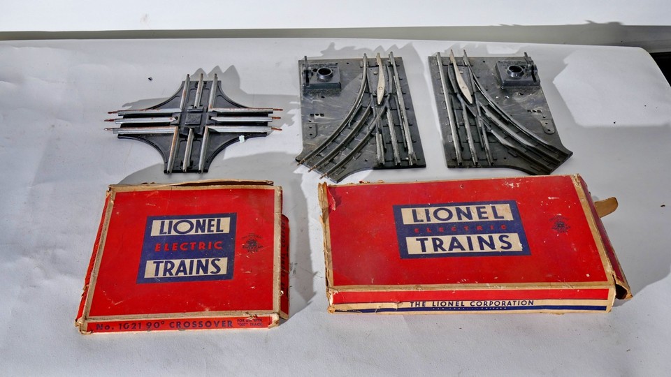 Vintage Lionel Trains O Gauge Set - 1940s Collection with Original ...