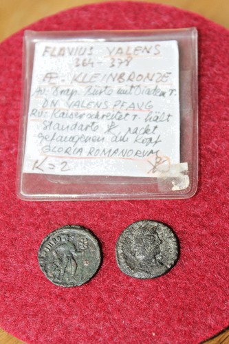 Flavius Julius Valens Augustus, Roman Coin. 2 Stück, Kleinbronze ...