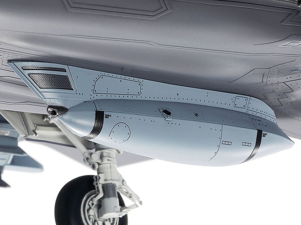 Tamiya 61127 1:48 F-35C LIGHTNING II Stealth mode/Air2Air mode/Beast ...