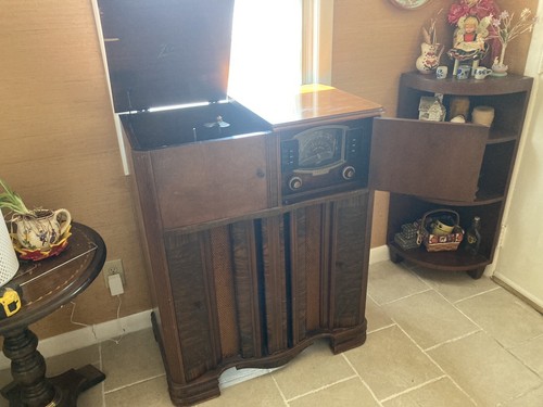 Vintage 1942 Zenith Record Player Radio Console | eBay