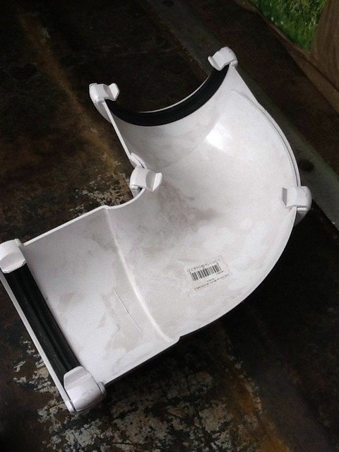 FloPlast 112mm Half Round Adjustable Gutter Angle. Ra3 White for sale ...