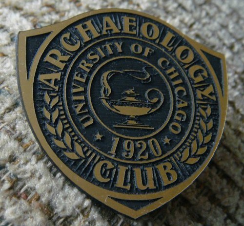 1920 UOC ARCHAEOLOGY CLUB BADGE INDIANA JONES PROP RAIDERS ARK CRUSADE ...