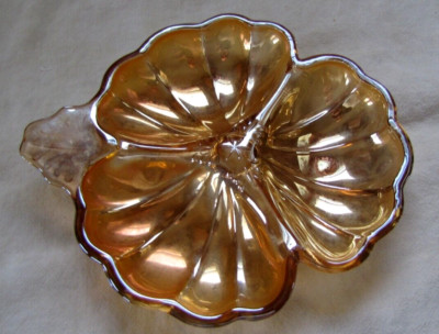 Vintage Carnival Glass 3-Section Clam Shell Clover Divided Dish ...