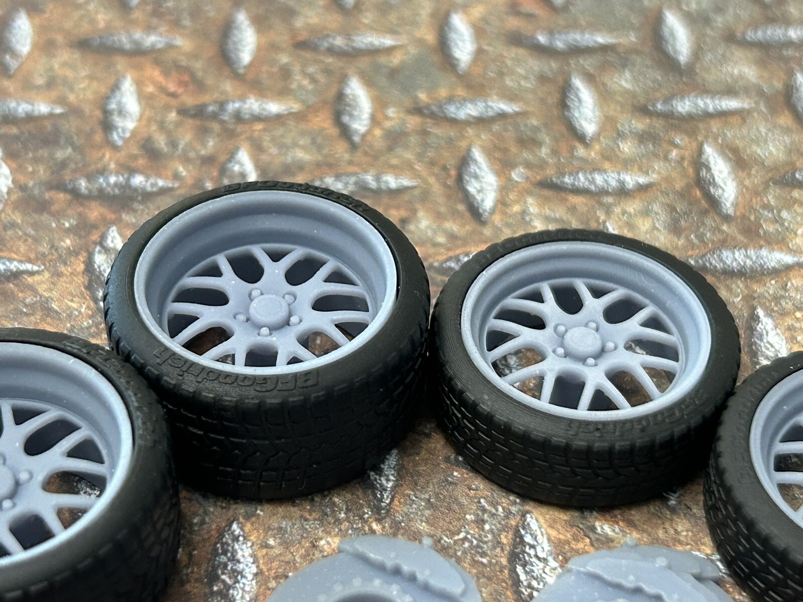 1/24 Scale: 21/20 Inch “Weld S77” Wheels With Wide Rear Street Tires ...